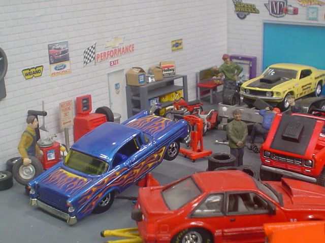 Busy, busy, busy Garage | Hobbyist Forums