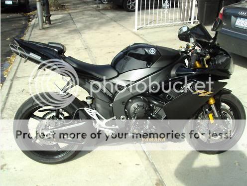 08 gsxr1000 vs 08 R1 | Sport Bikes