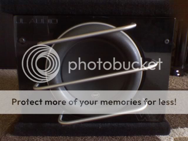 FS: JL Audio 10W7 in Sealed enclosure | VW Vortex - Volkswagen Forum